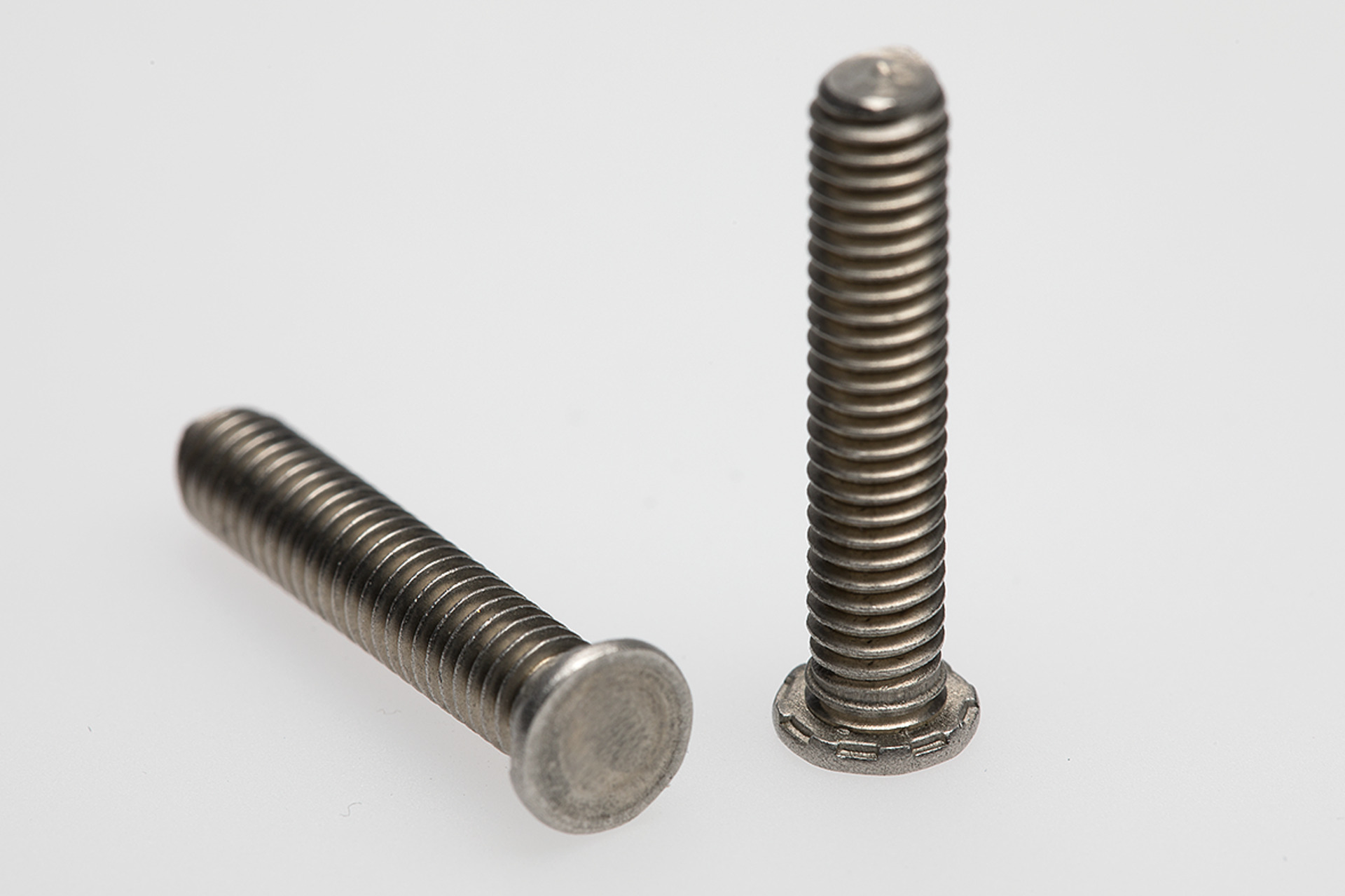 CAPTIVE® Einpressbolzen mit Gewinde kaufen | Titgemeyer Shop